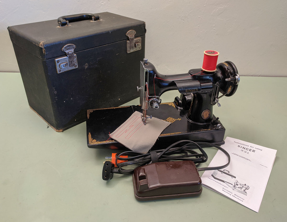 1951 Singer 221 Featherweight Centennial* Blue-Badge Sewing Machine w ...
